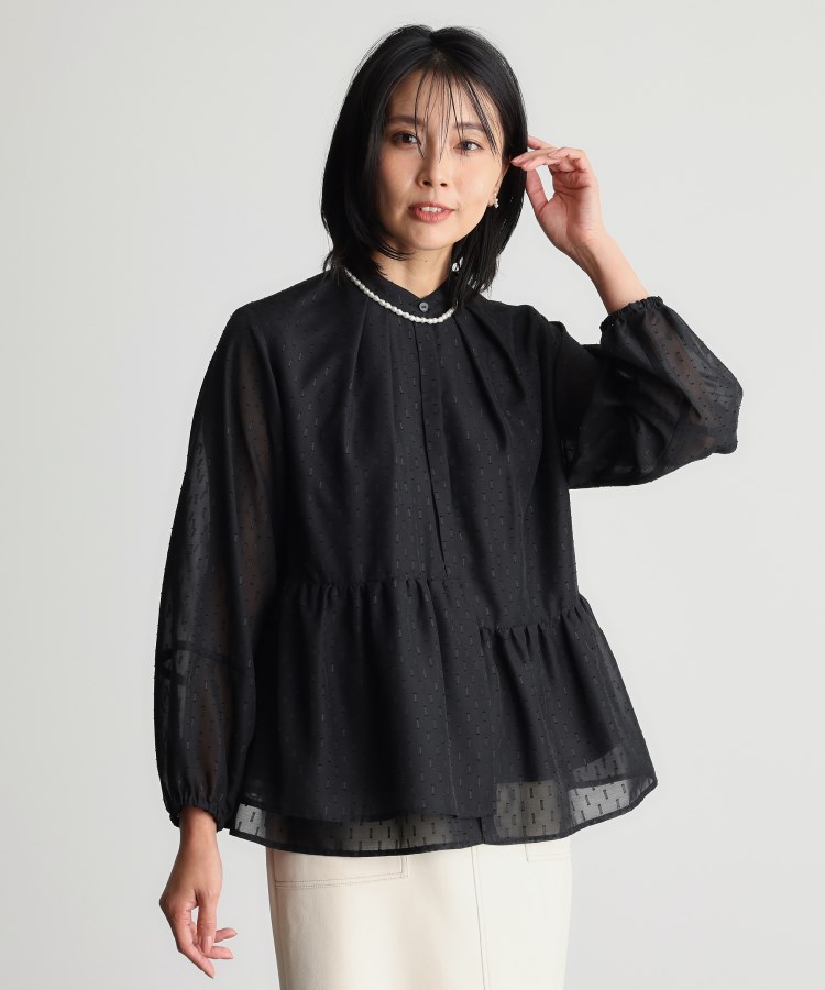 ONOFF活躍/セレモニー/通勤】カットジャカードペプラムブラウス ONOFF活躍/セレモニー/通勤】カットジャカードペプラムブラウス