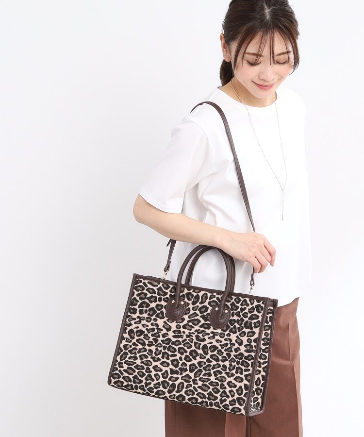 しっかり収納/ショルダー付き】レオパードジャカードバッグ しっかり収納/ショルダー付き】レオパードジャカードバッグ