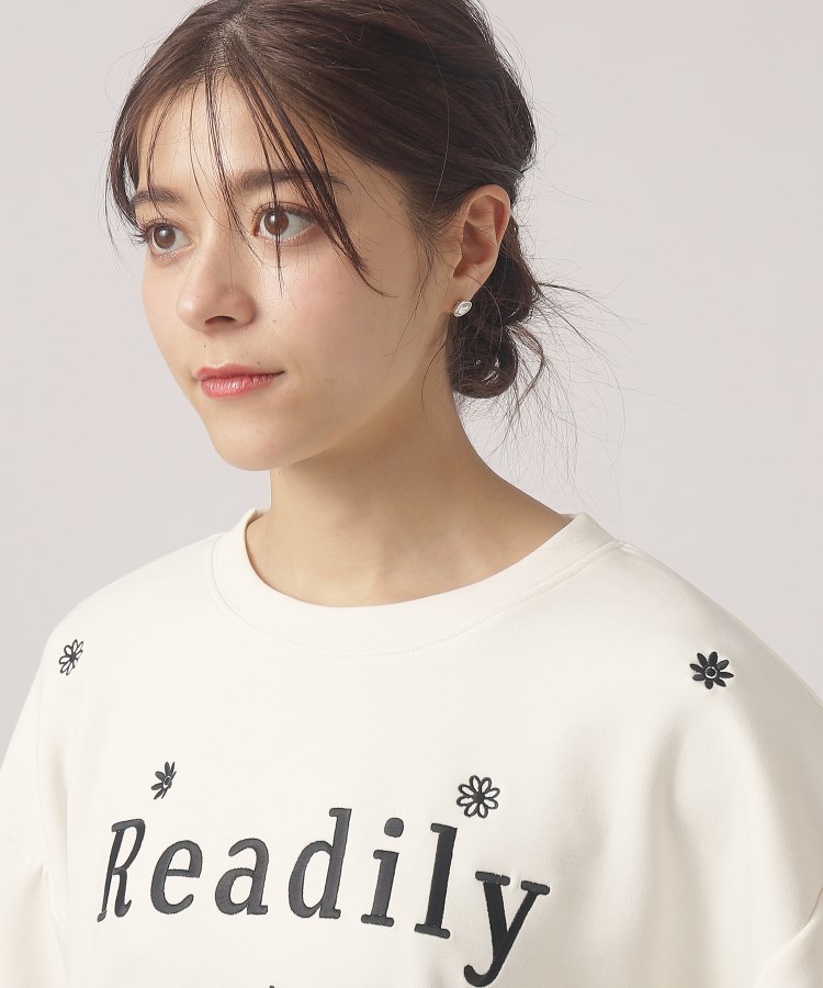 なめらかタッチ デイジー柄刺繍ロゴトップス(カットソー なめらかタッチ デイジー柄刺繍ロゴトップス(カットソー