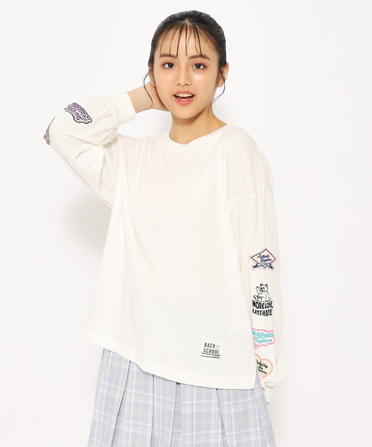 袖ワッペンデザインロングTシャツ(カットソー) | PINK-latte 袖ワッペンデザインロングTシャツ(カットソー) | PINK-latte