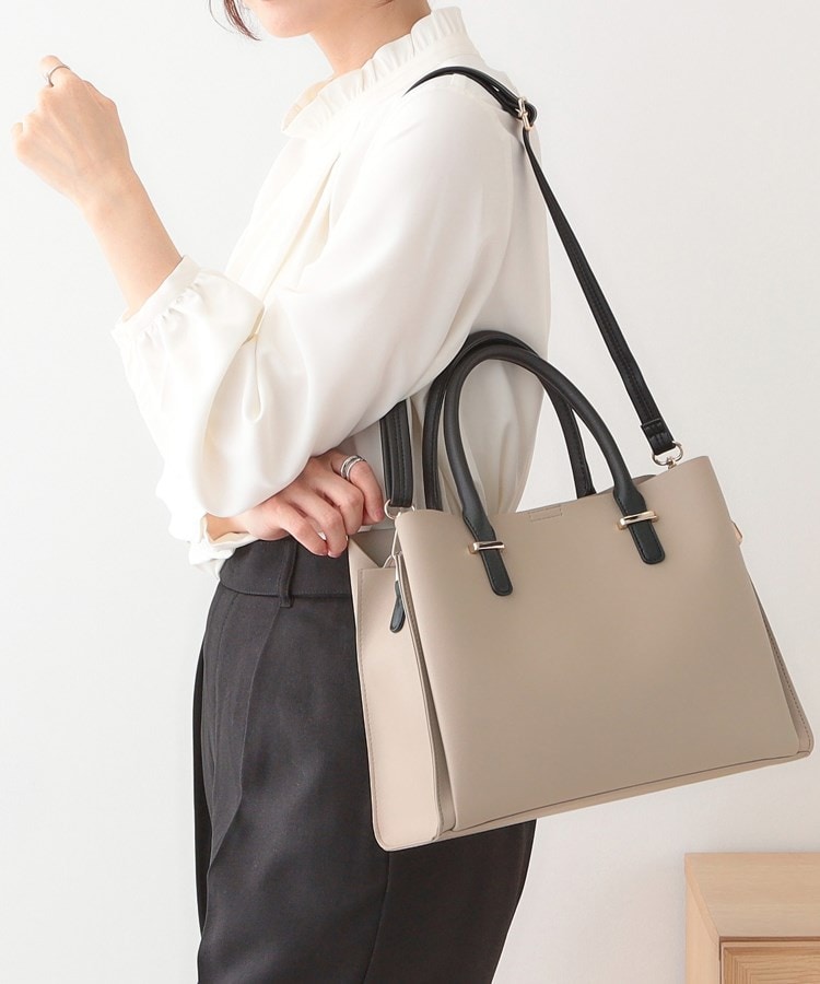 2WAY/通勤/セレモニー】きれいめコーデに 3層トートバッグ 2WAY/通勤/セレモニー】きれいめコーデに 3層トートバッグ